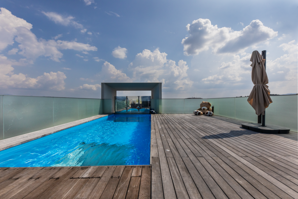 Luxury House with Rooftop Pool in Kyoto - Shiki Real Estate